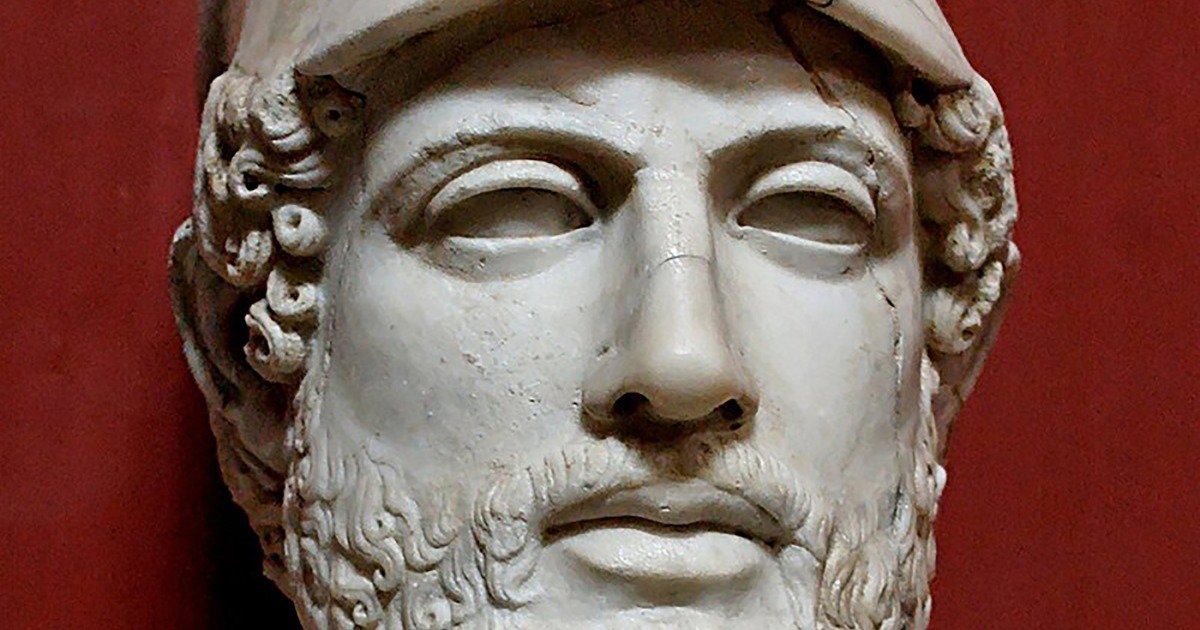 Escultura Grega Classica Tardia Sobre O Museu Da Acrópole